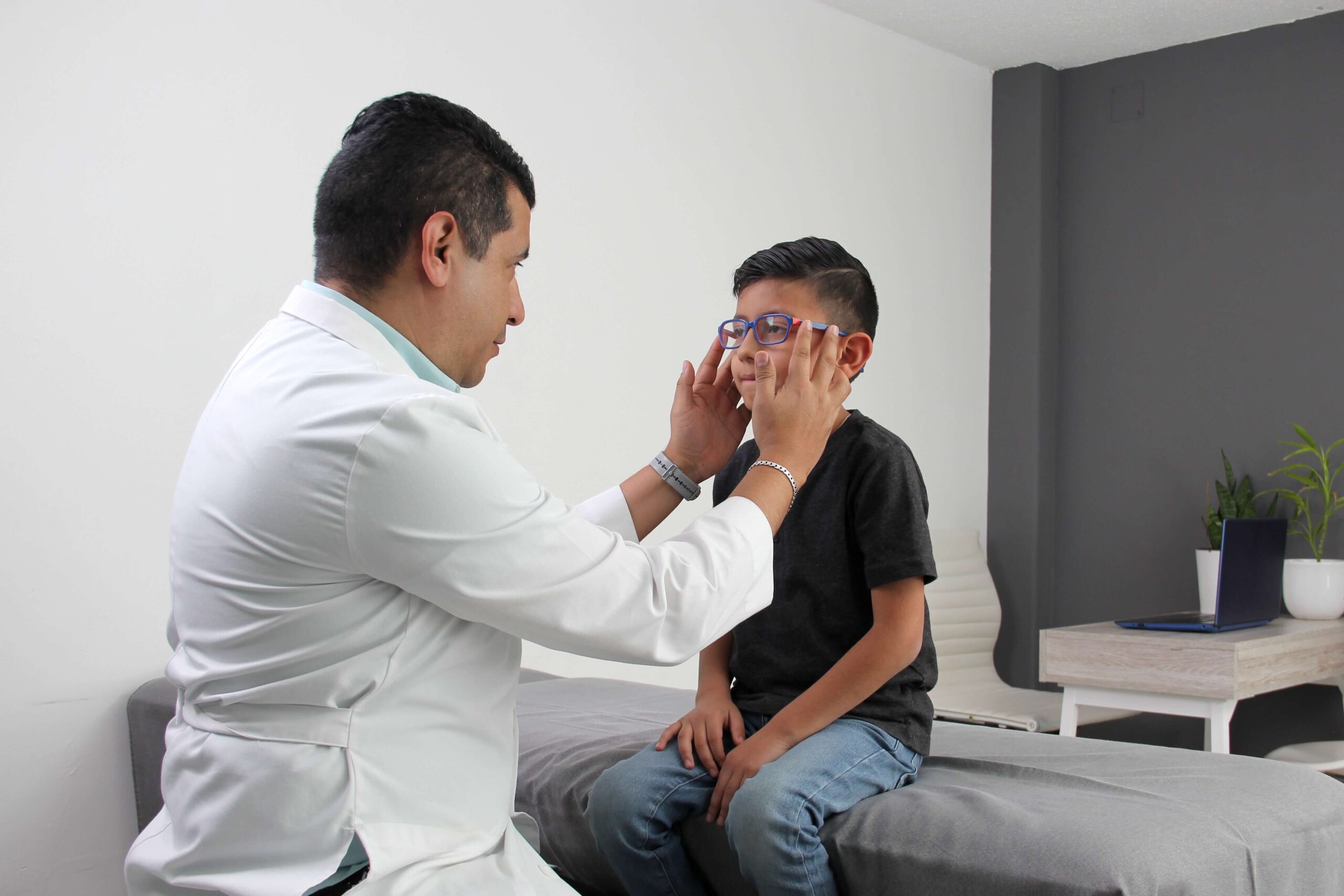 Myopia Control in El Paso, TX | University Vision Centre